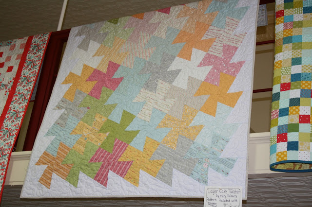 THE QUILT BARN: Little Twister Class and Comma