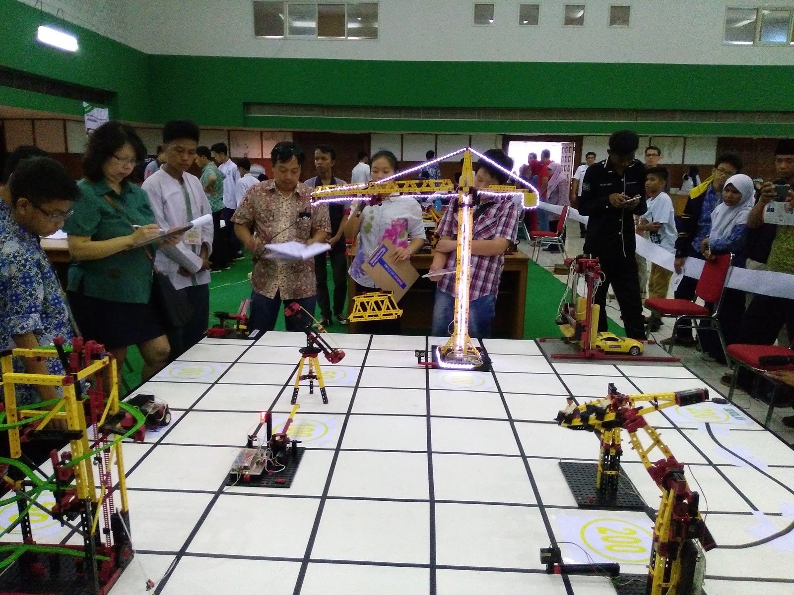 Antusiasme Siswa Mengikuti Olimpiade TIK Nasional 2016 - Didno76.com