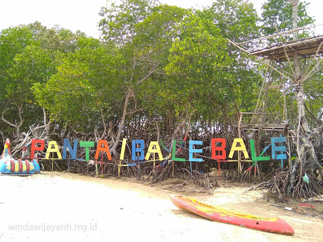 Wisata Murah Pantai Bale Bale Nongsa Batam - Winda Wijayanti