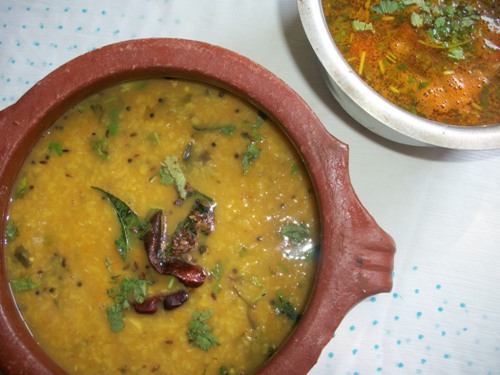 Hyderabadi Khatti Dal / Moong Dal Seasoned with Spices - Yummy Tummy