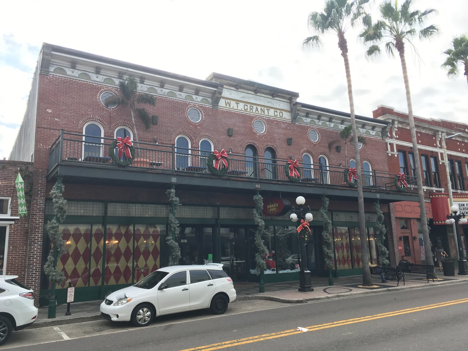 Snapshot: Former WT Grant - Tampa, FL