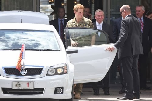 Thumb Thumb: Prince Harry Ends Aussie Tour In Perth