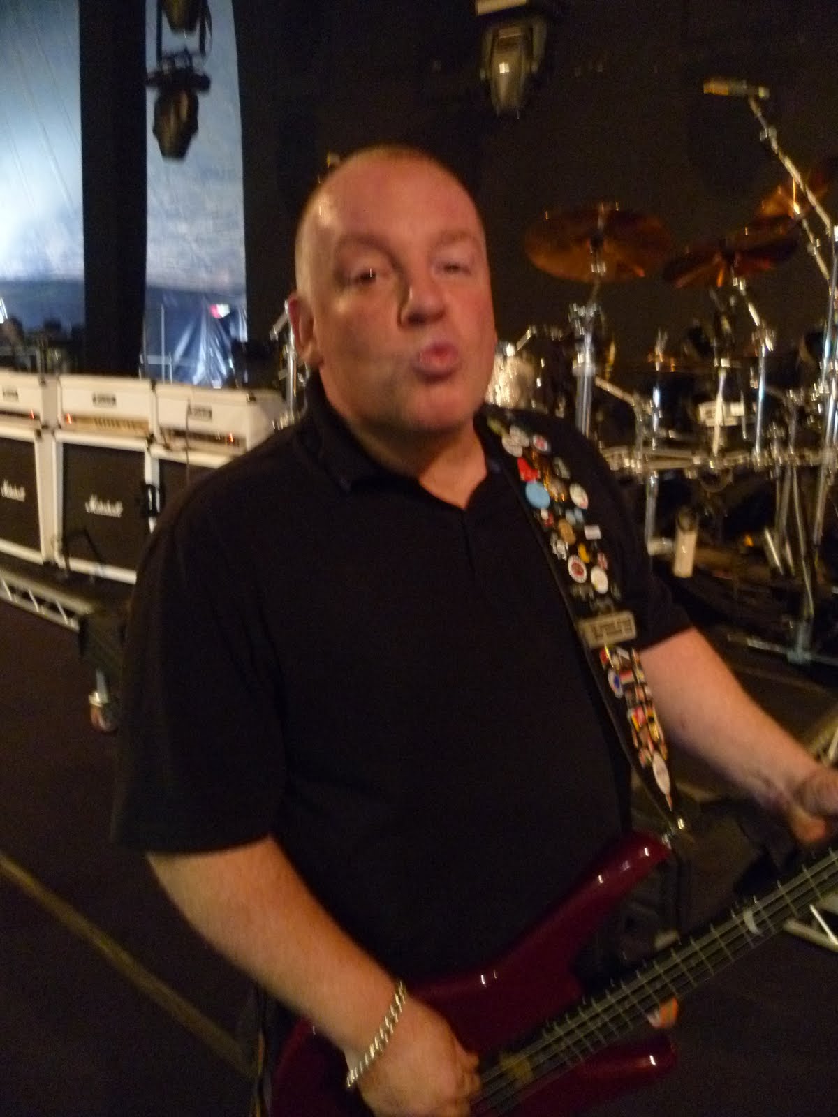 On the Road with the Mighty Quo: Meet the Crew Behind the Quo (Part 2 ...