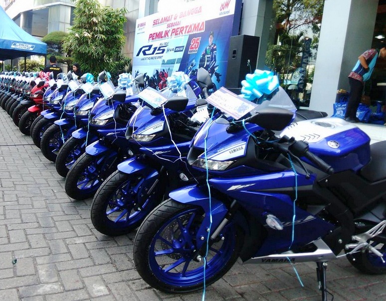 Penjualan All New Yamaha R15 V3 bulan pertama langsung melejit melebihi ...