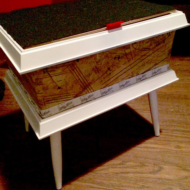 70s Vintage Sewing Box | Flossie Willy