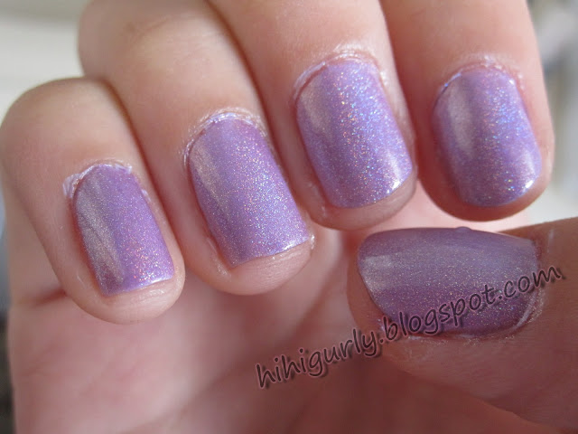 Lovely Little Things: holo-ey nubby mis-matched hands...