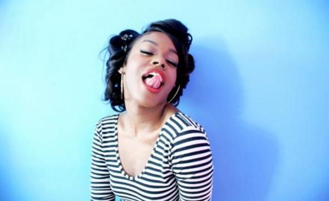 Dizquemedisse: AZEALIA BANKS - 212 FT. LAZY JAY