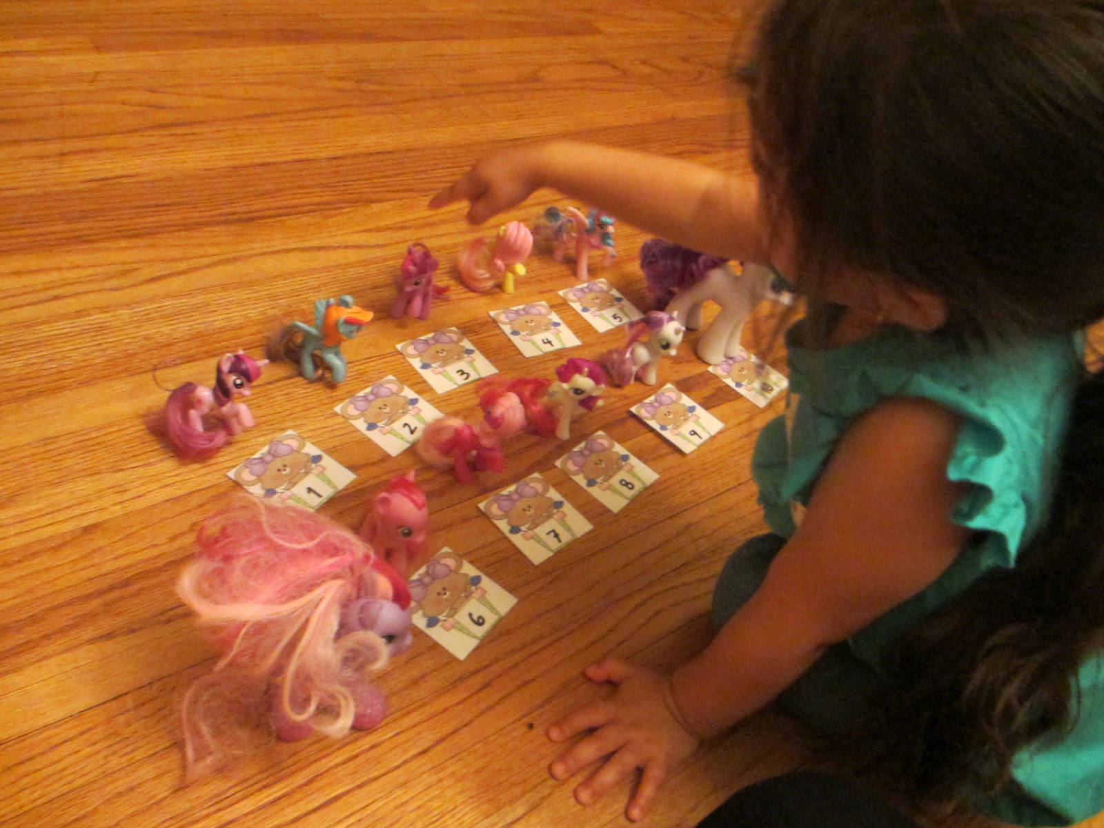 Teaching Munchkins: Mighty Math Powers with Flowers