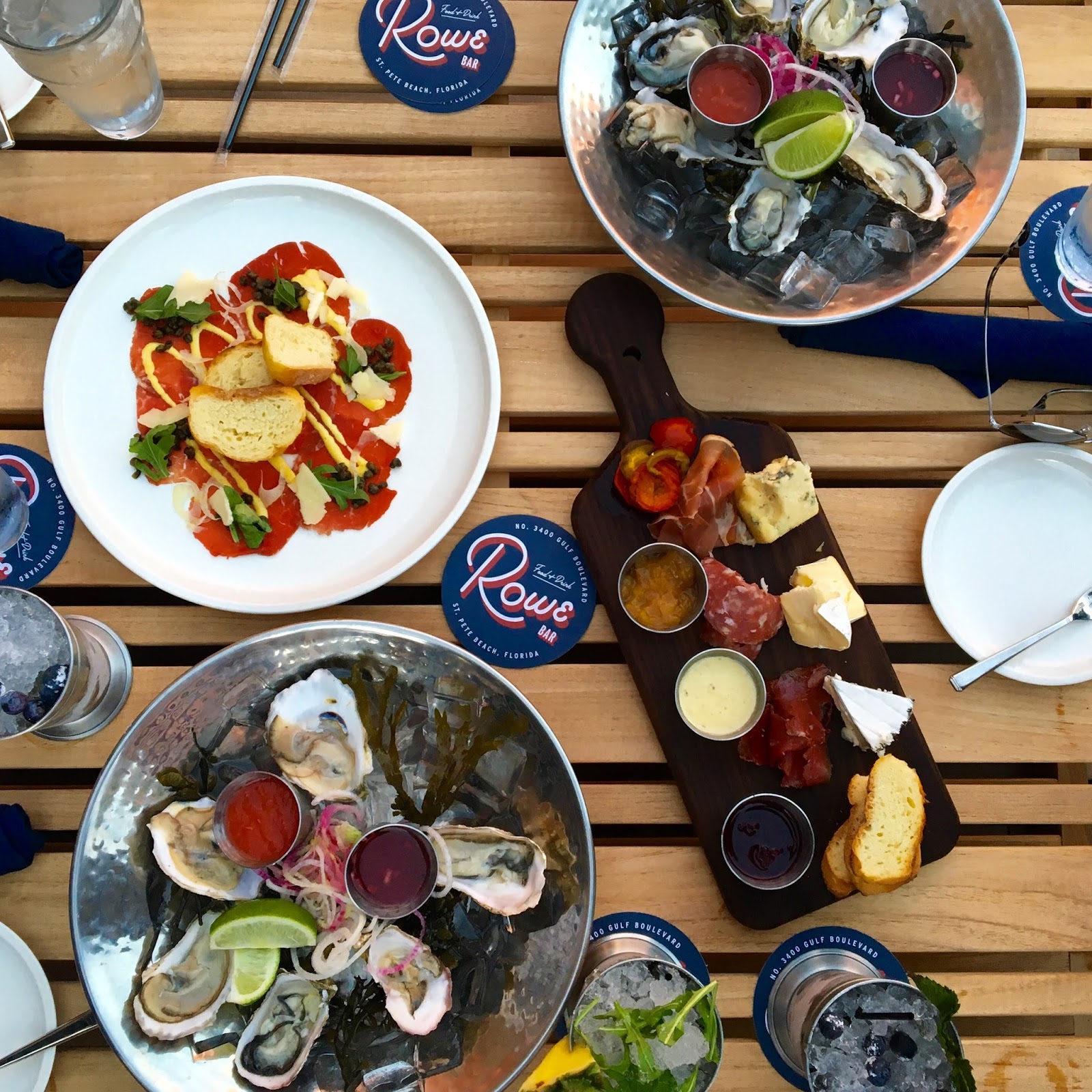 Rowe Bar at Loews Don CeSar | I Run For Wine