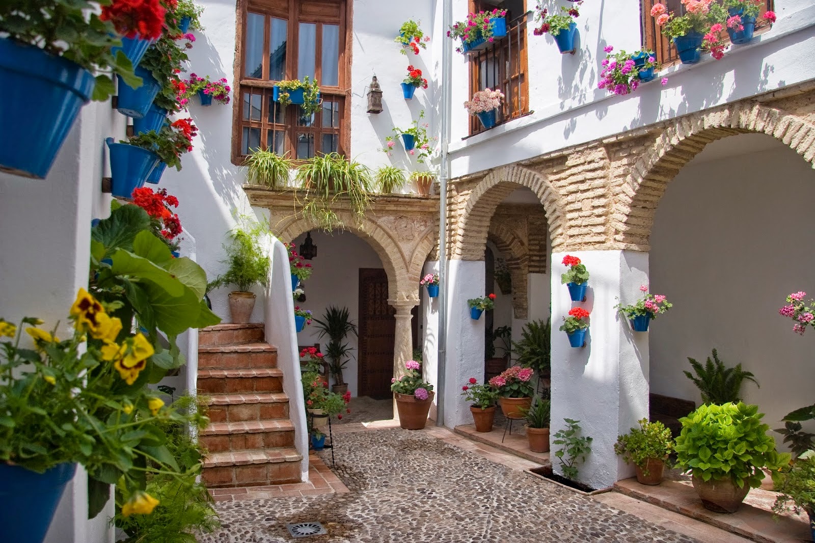 2_2. EL ISLAM: LA CIUDAD MUSULMANA