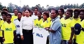 MADANG WOMENS SOCCER TEAM RECEIVES SUPPORT - One Papua New Guinea