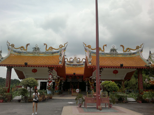 LeoTay: _- T -_ Snake Temple (天福宫)， Klang