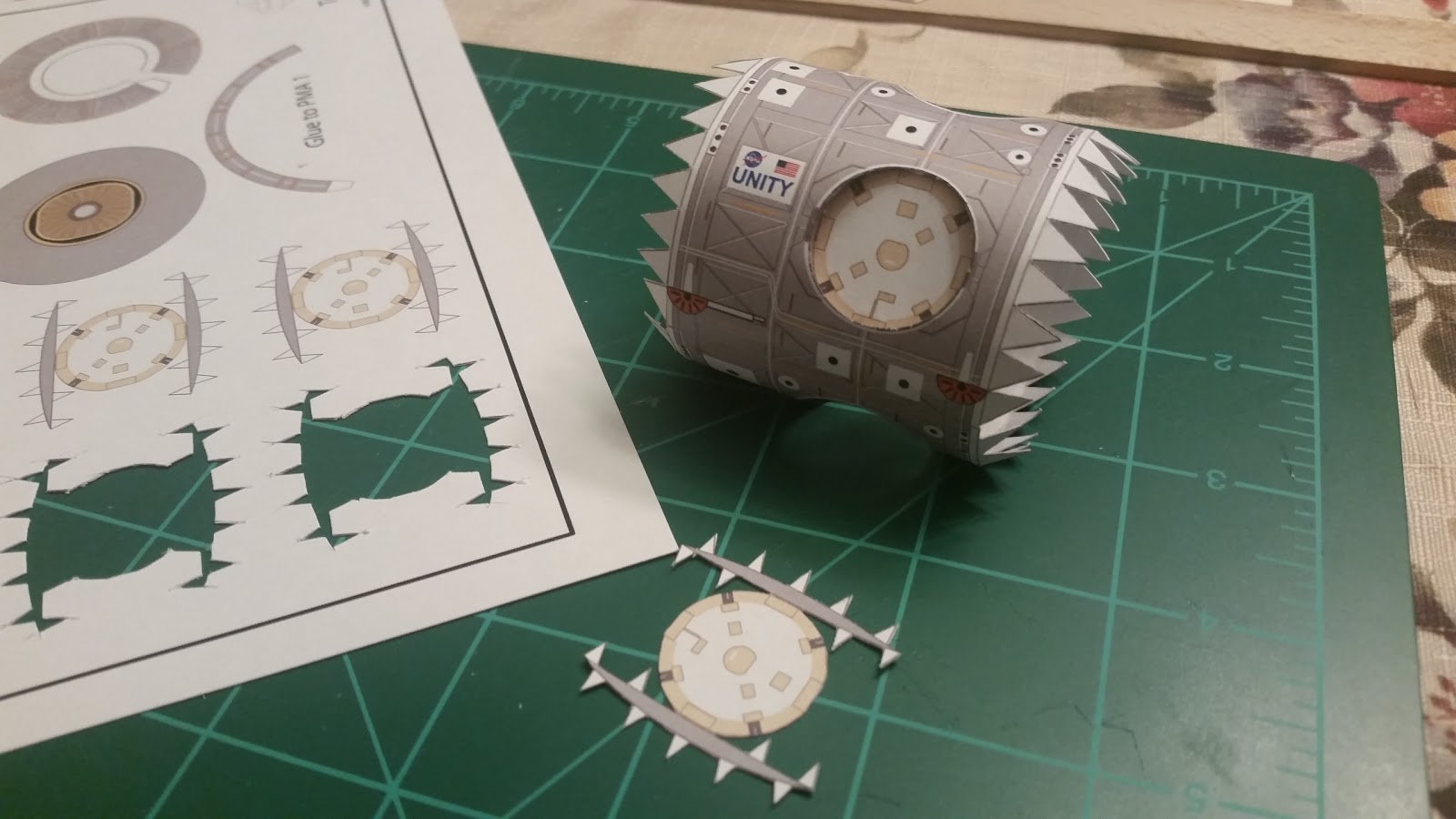 A"Mays"ing Papercraft: Unity