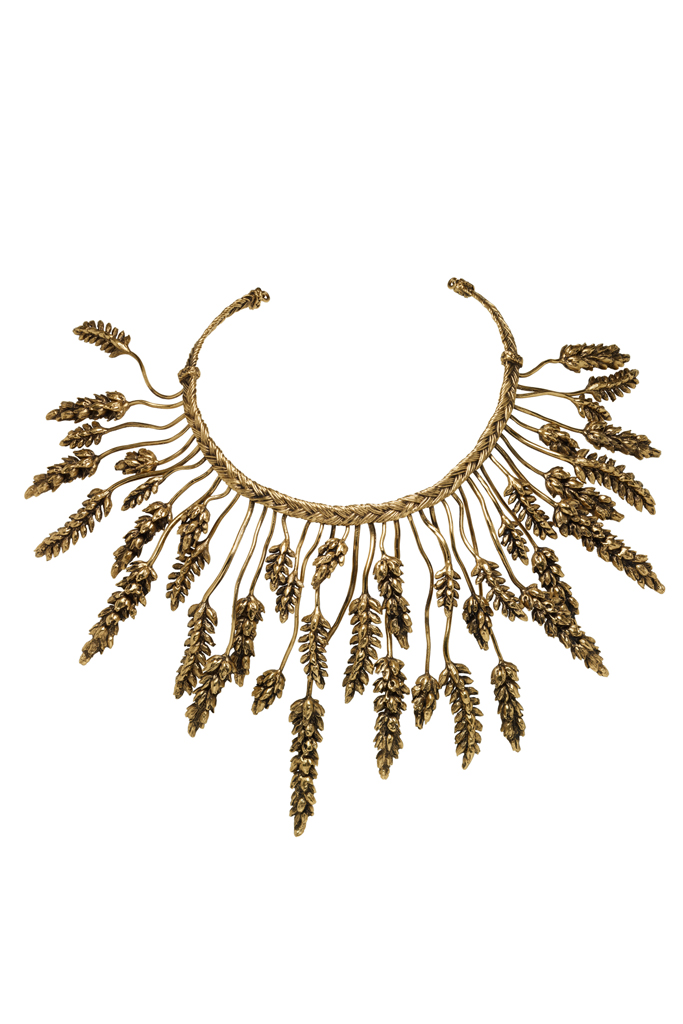 ** FashionFruit **: ## Statement Neck Pieces