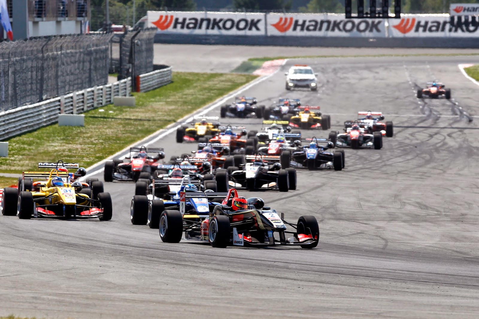 Rogério Lima 23 モータースポーツ: F3 Euro Series: Esteban Ocon wins first FIA ...