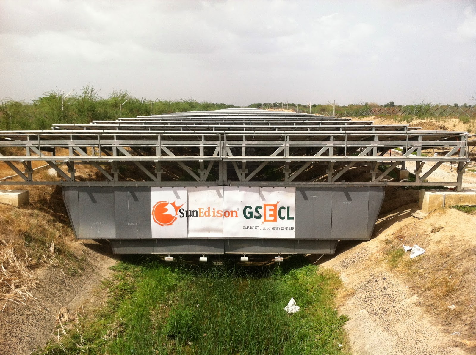 1 MW Narmada Canal Solar Power Plant