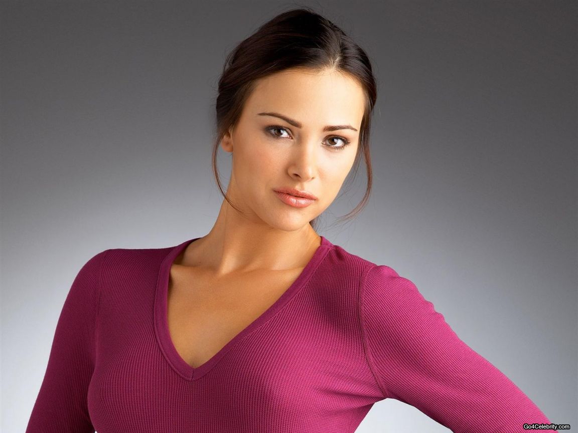 Actresswallpapersfree: Alina Vacariu