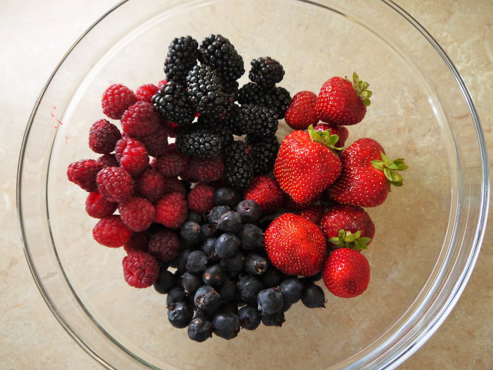 Clockwatching Tart: Tart of the Month - Mini Bumbleberry Tarts