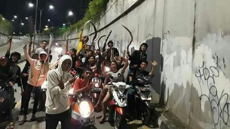 Makalah Tentang Anak Geng Motor | Kumpulan Makalah