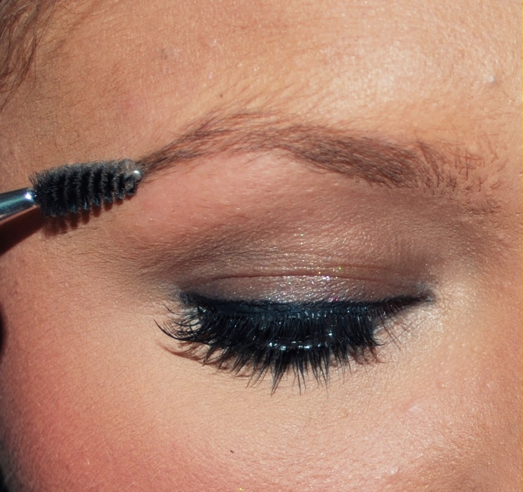 Real Beauty by Emily: Eyebrow Pictorial!