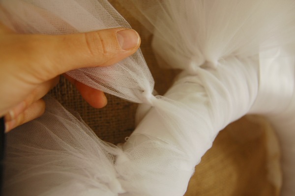 A Handmade Tale: Tulle Wreath Tutorial