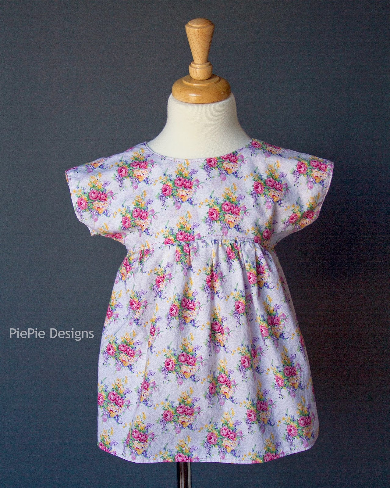 PiePie Designs: FREE Girl's Shirt Pattern: The Izzy Top