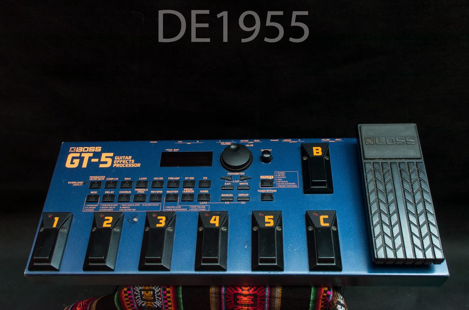 VENTAS DE1955: Pedalera Boss Gt5 Multiefectos Roland Japon -VENDIDO