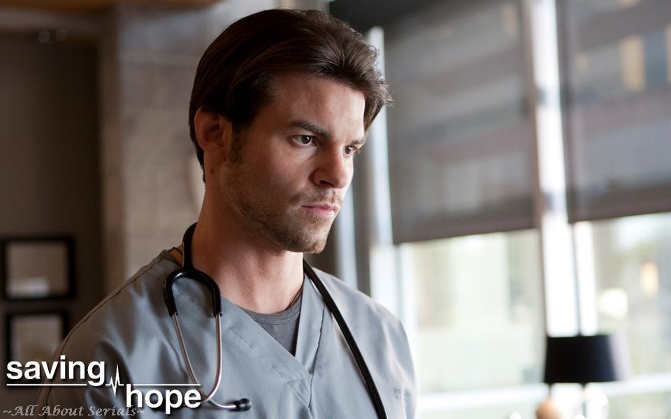 Darkness Whispers Daniel Gillies Saving Hope Serie Tv