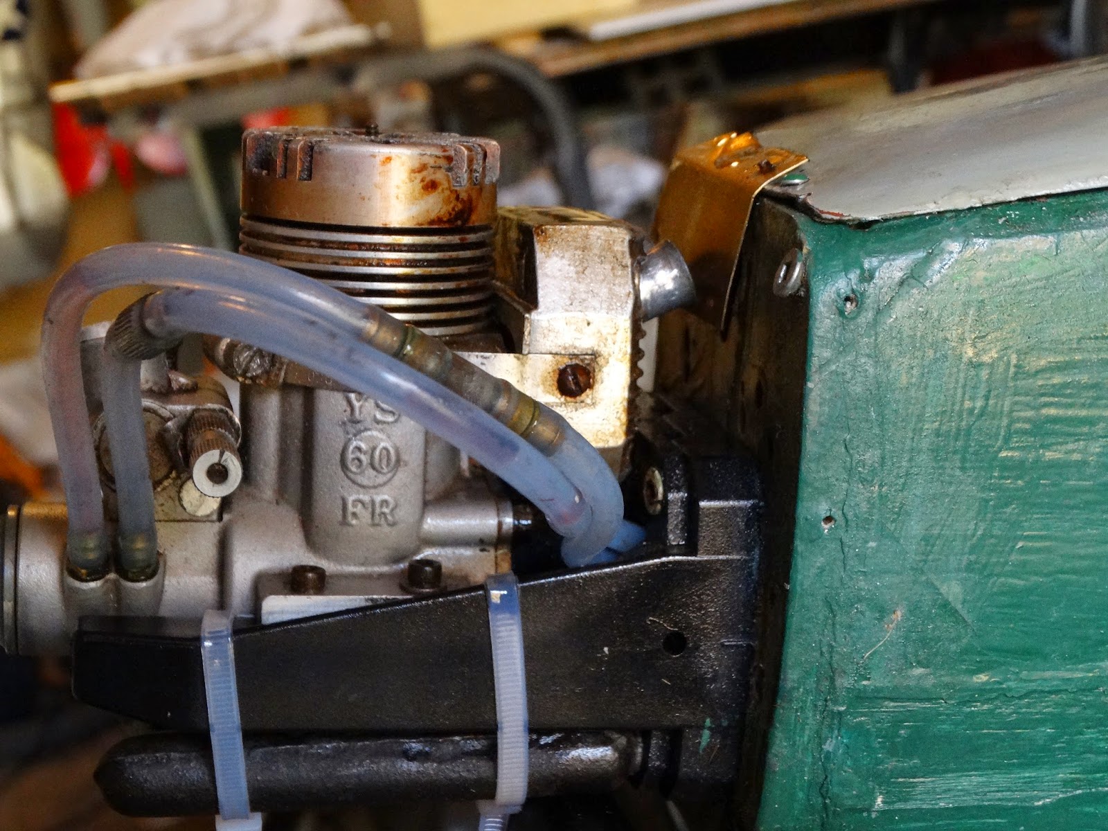 Vintage Model Airplane Engines Running: YAMADA YS 60 FR