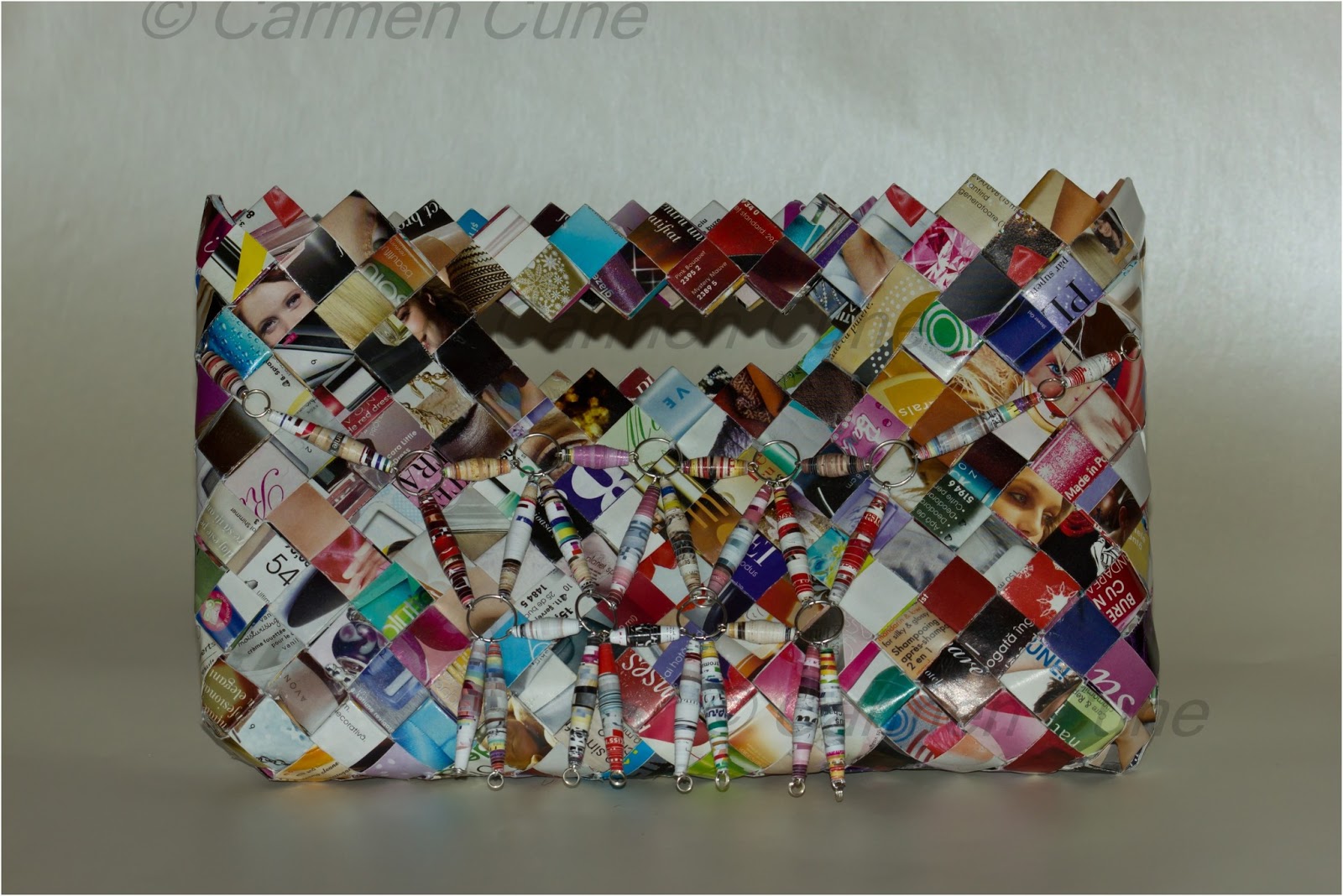 Creatie si bijuterii din hartie: Posete din hartie
