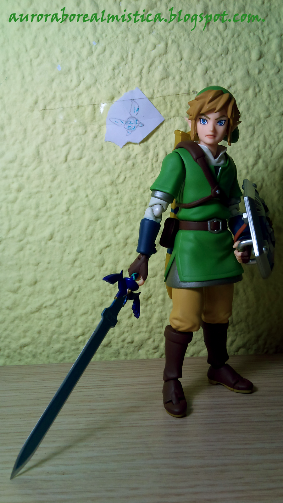 AURORA WALL: LINK figma review