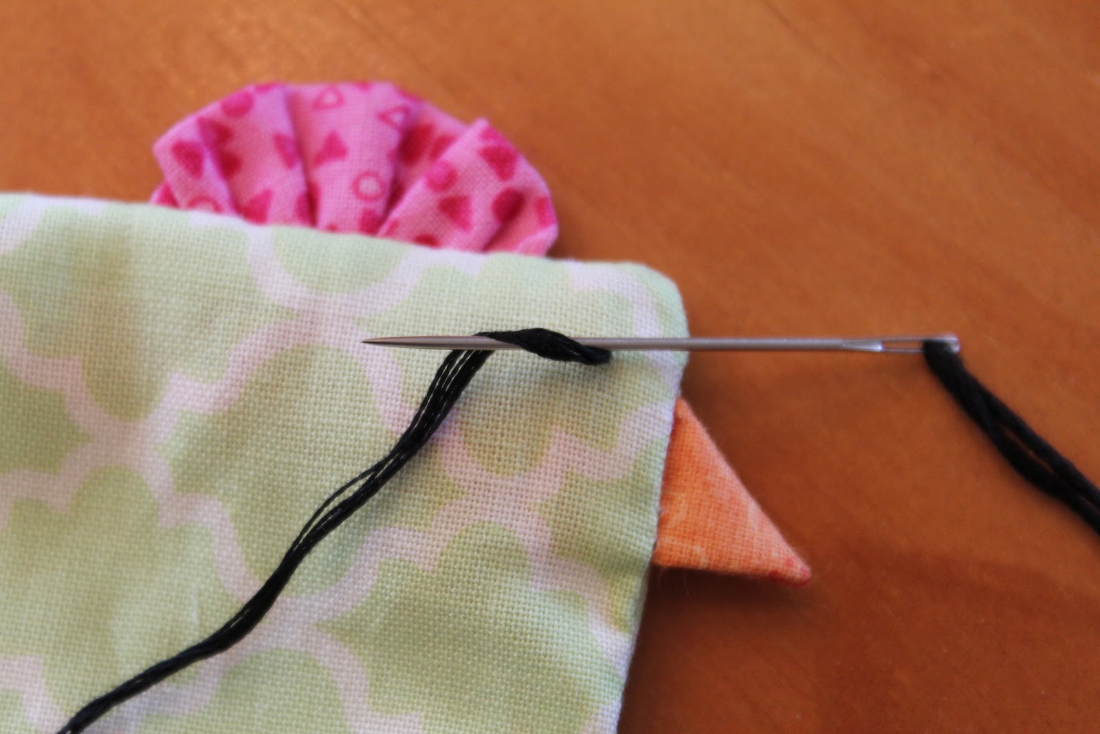 Chicken Pin Cushion Tutorial & Giveaway