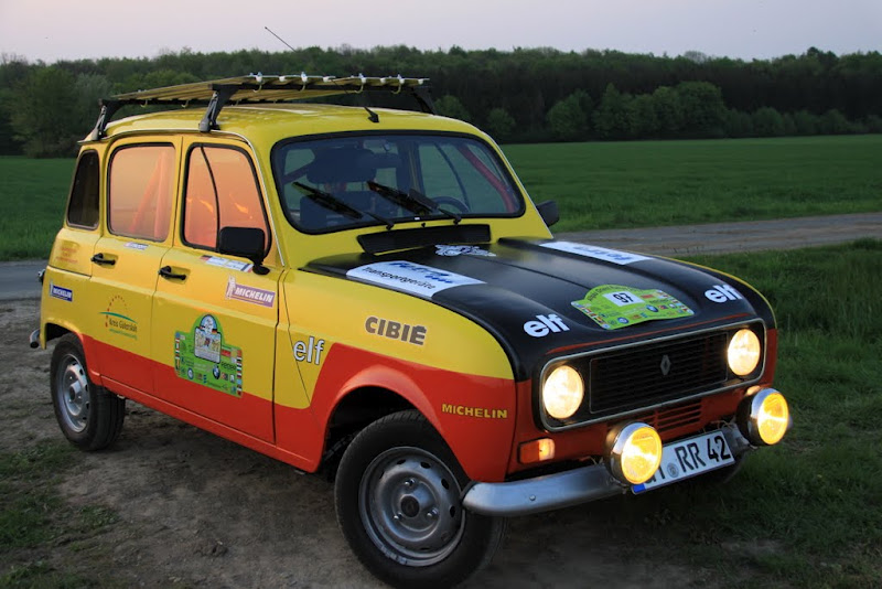 Historic Rally & Classic Race Cars: Renault R4