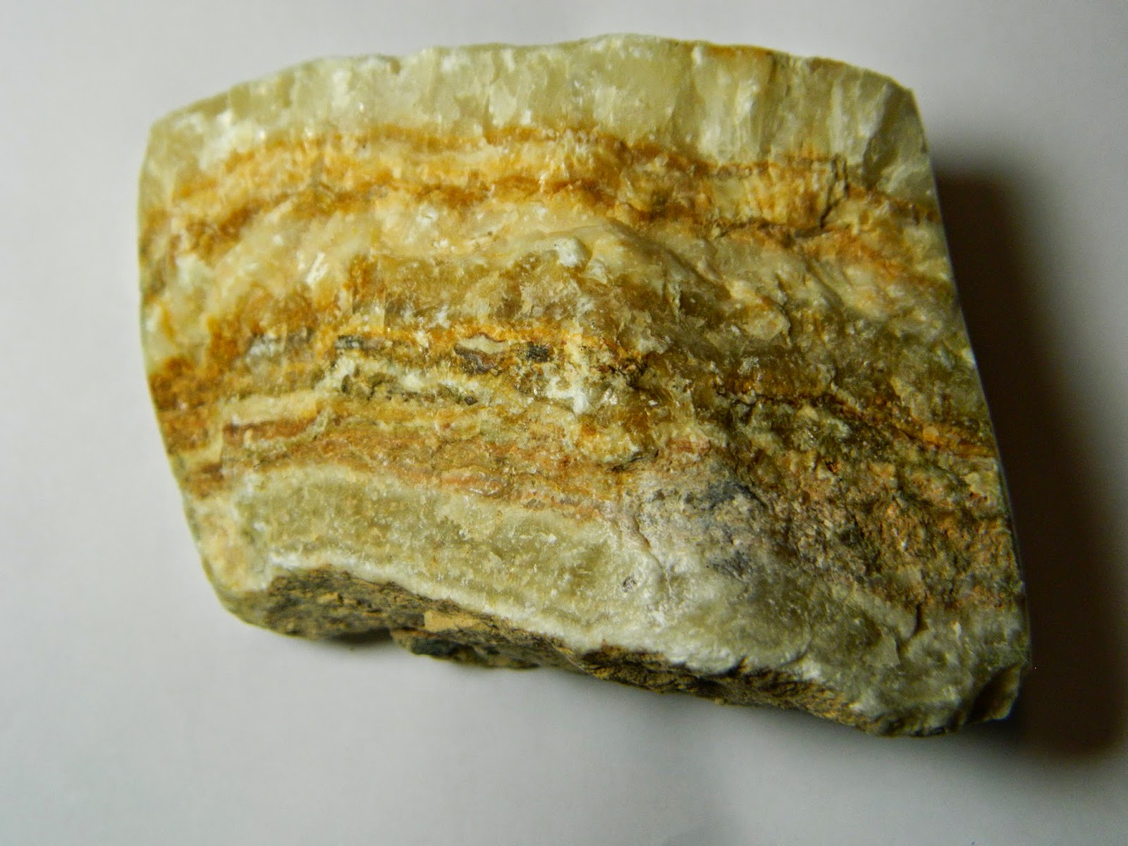 CSMS GEOLOGY POST: BLACK HILLS: TUFA vs. TRAVERTINE