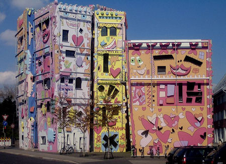 The Presurfer: The 30 Most Colorful Buildings In The World