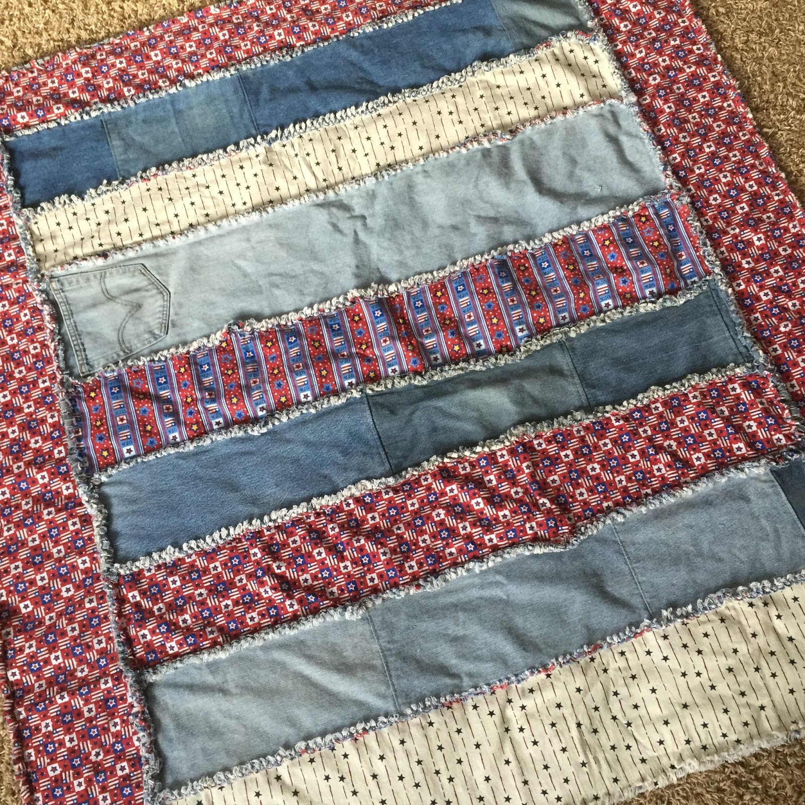 Deerecountry Quilts : Patriotic Denim Rag Quilt