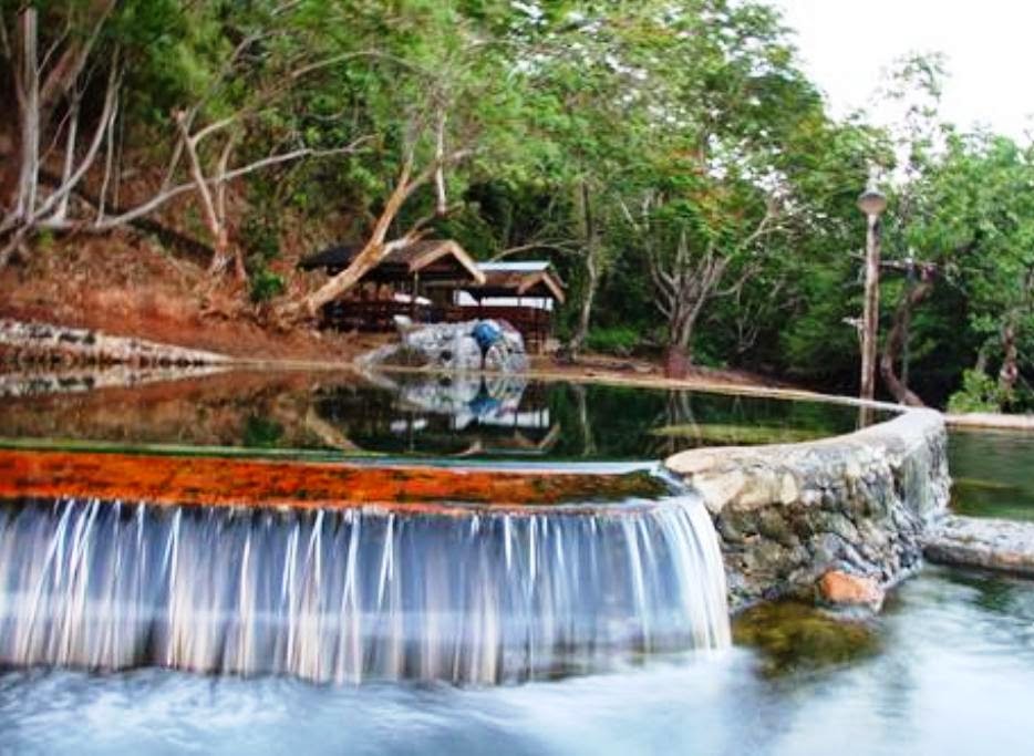 I-Visit The World!: Exploring the Lakes and Hot Springs of Coron ...