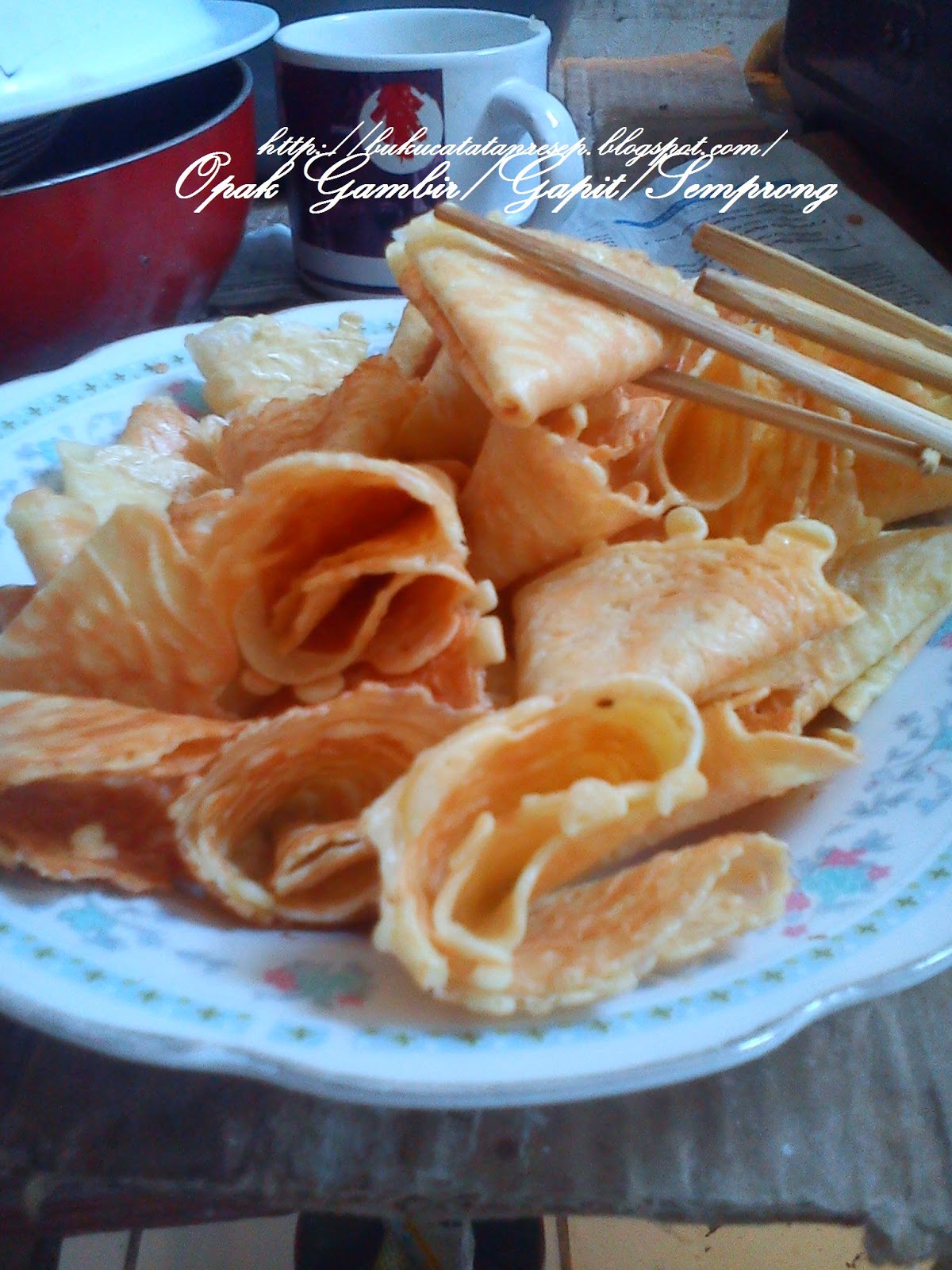 Buku Catatan Resep: Kue Semprong/Opak Gambir/Gapit