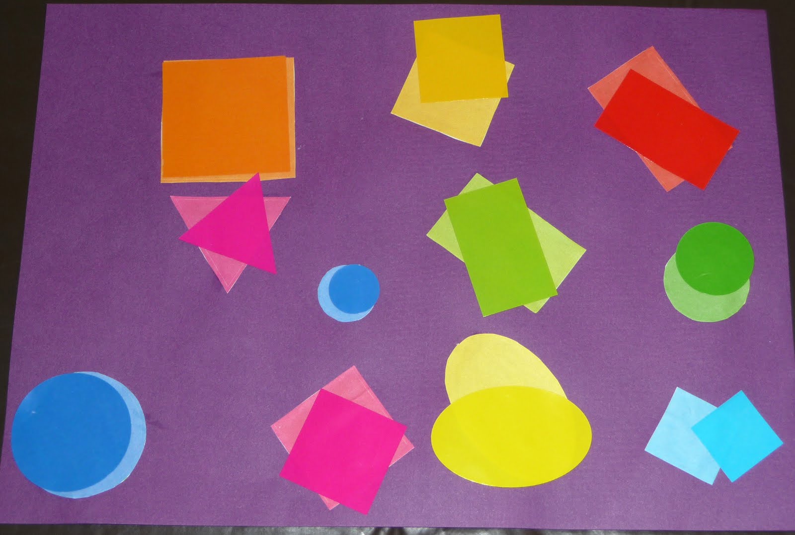 Chez Fantômette: Reconnaitre les formes et les couleurs