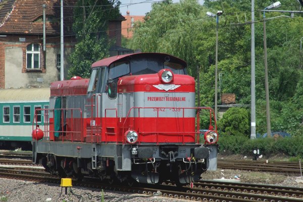 Wkrótce na torach zadebiutuje pierwsza lokomotywa SM42 w barwach PolRegio