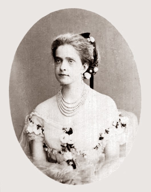 Maria's Royal Collection: Princess Maria Pia of Savoy, Queen of Portugal