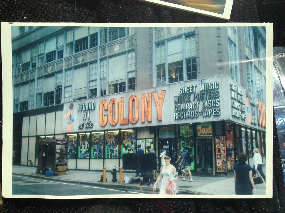 New York Neon: Colony Record and Radio Center
