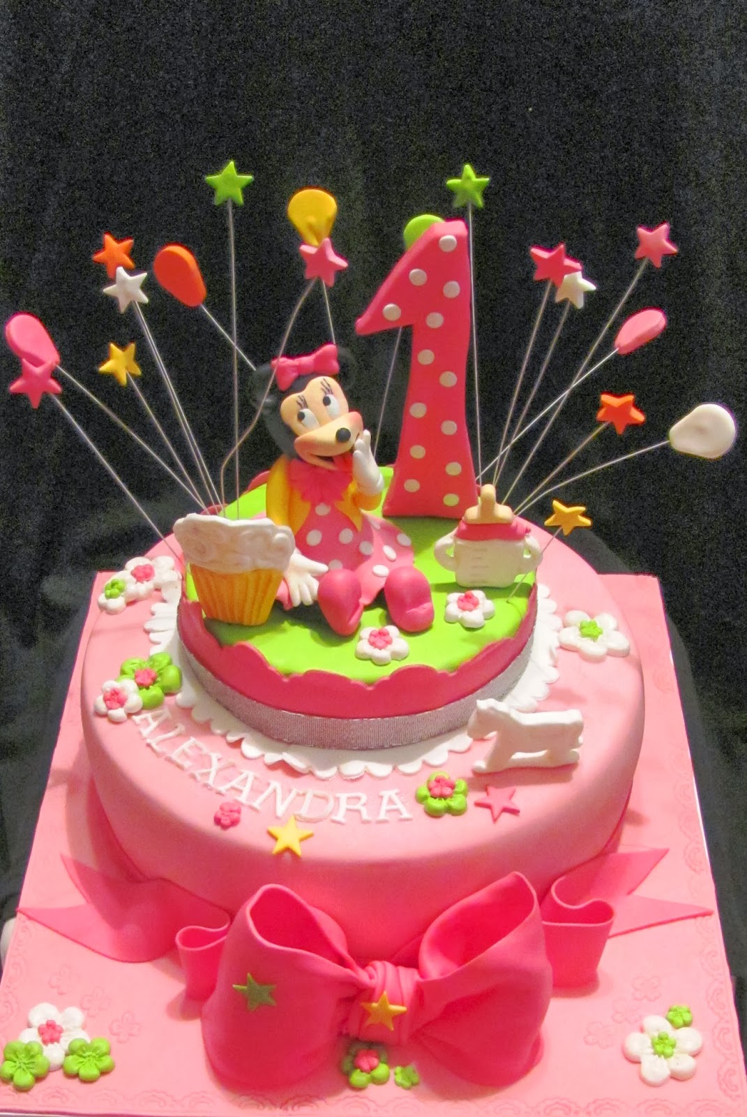 COMANDA TORT BUCURESTI: Tort Minnie -1an