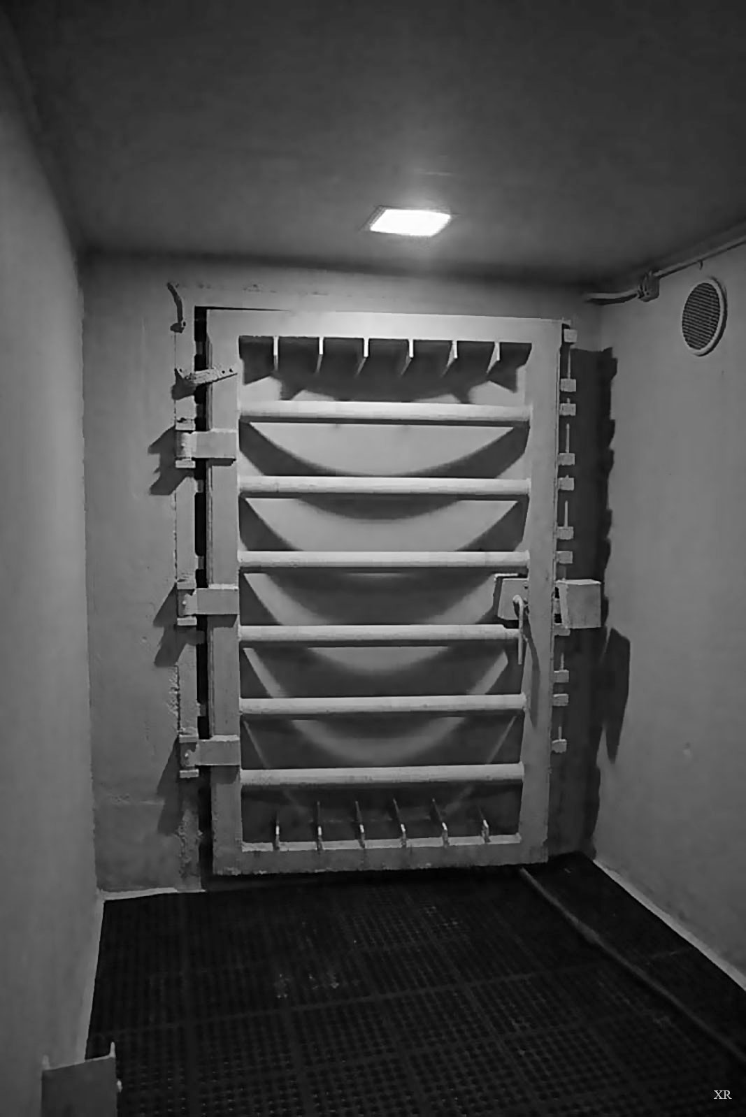 ATOMIC-ANNIHILATION: ... ICBM Silo- blast door