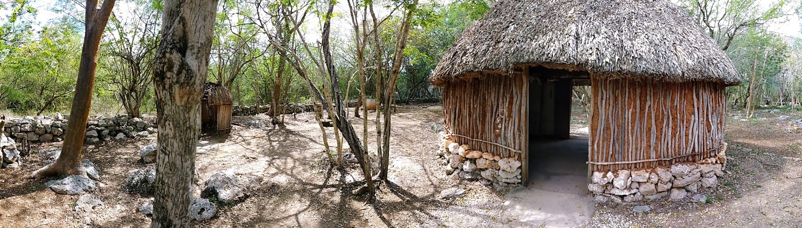 TRADICIONALES CASITAS MAYAS DE YUCATÁN - YUCATÁN COSTA ESMERALDA