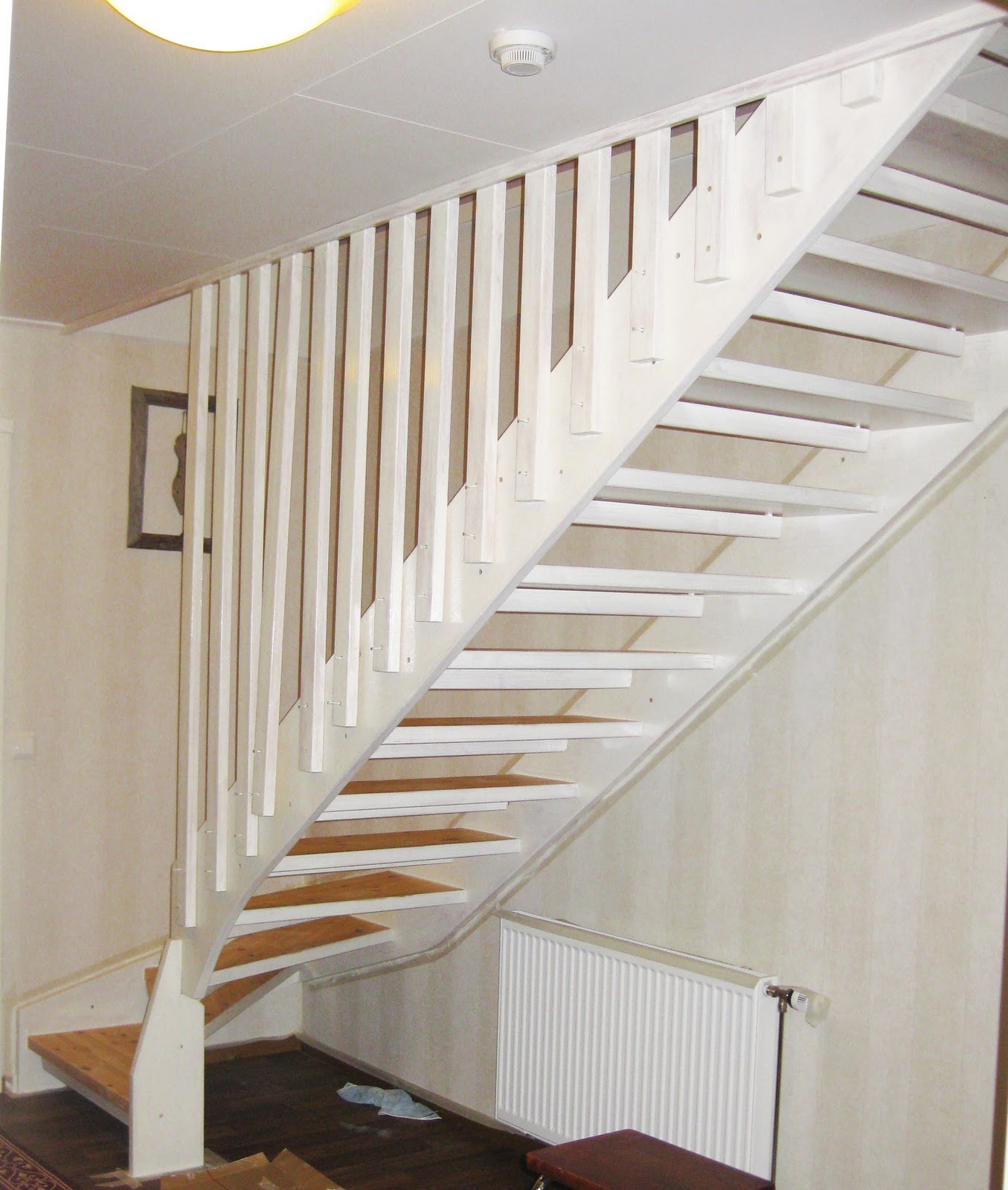 Måla trappa vit inomhus – Rullgardin bambu biltema