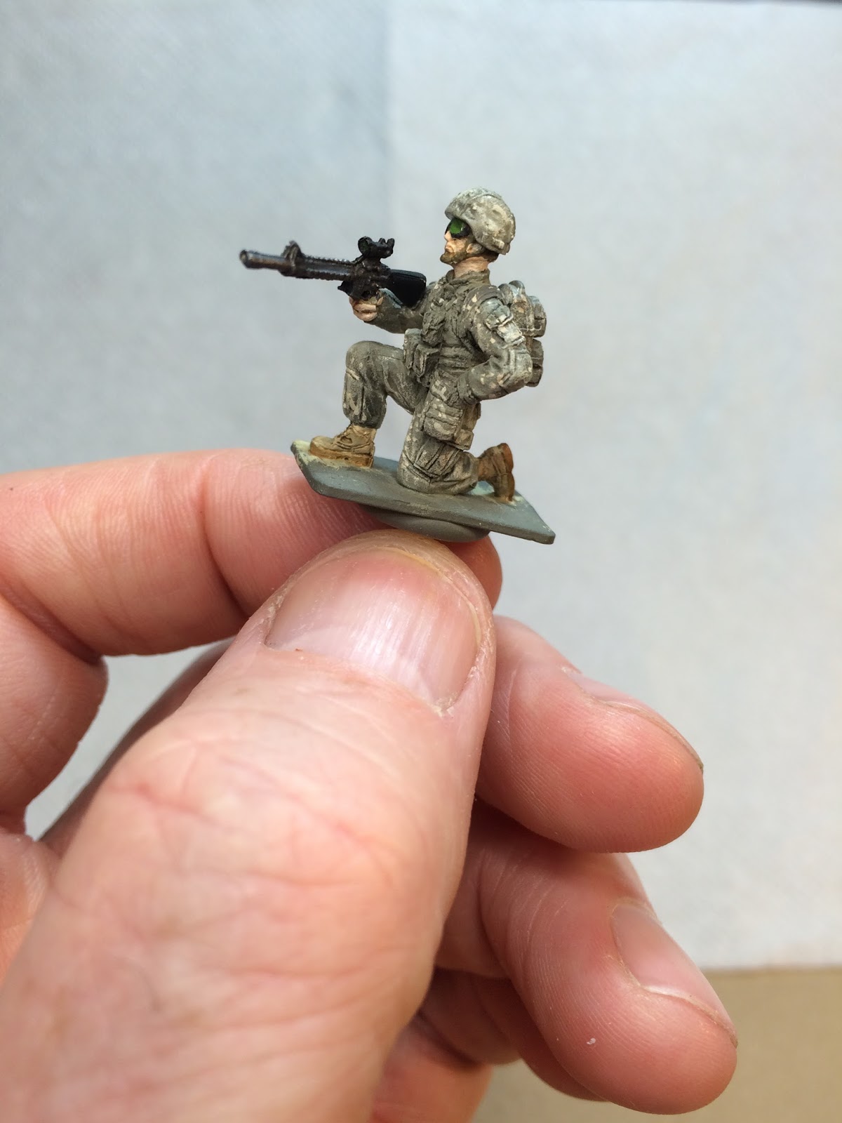 Aloha Rover's Ramblings: 28mm Empress Modern US Army Figure in ACU