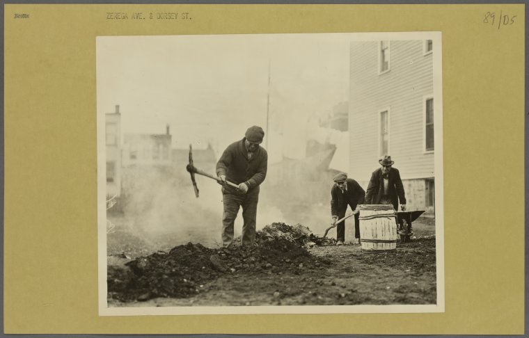 Nineteenth-Century New York: A Day in the Life: IRISH IMMIGRANTS