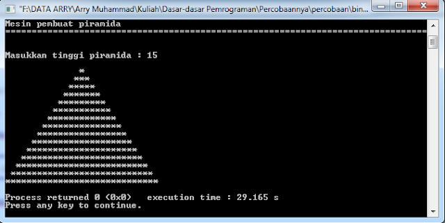 Tinta Labil: Membuat Piramida dengan C++