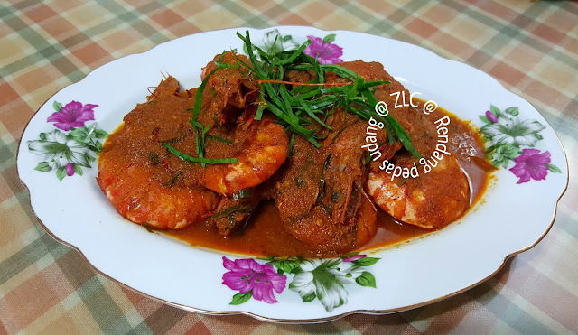 ZULFAZA LOVES COOKING: Rendang Pedas Udang